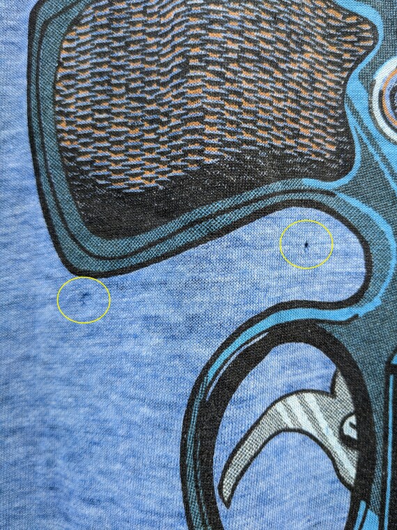 Vintage 1978 Revolver Print T-Shirt Pistol Hand Gun G… - Gem