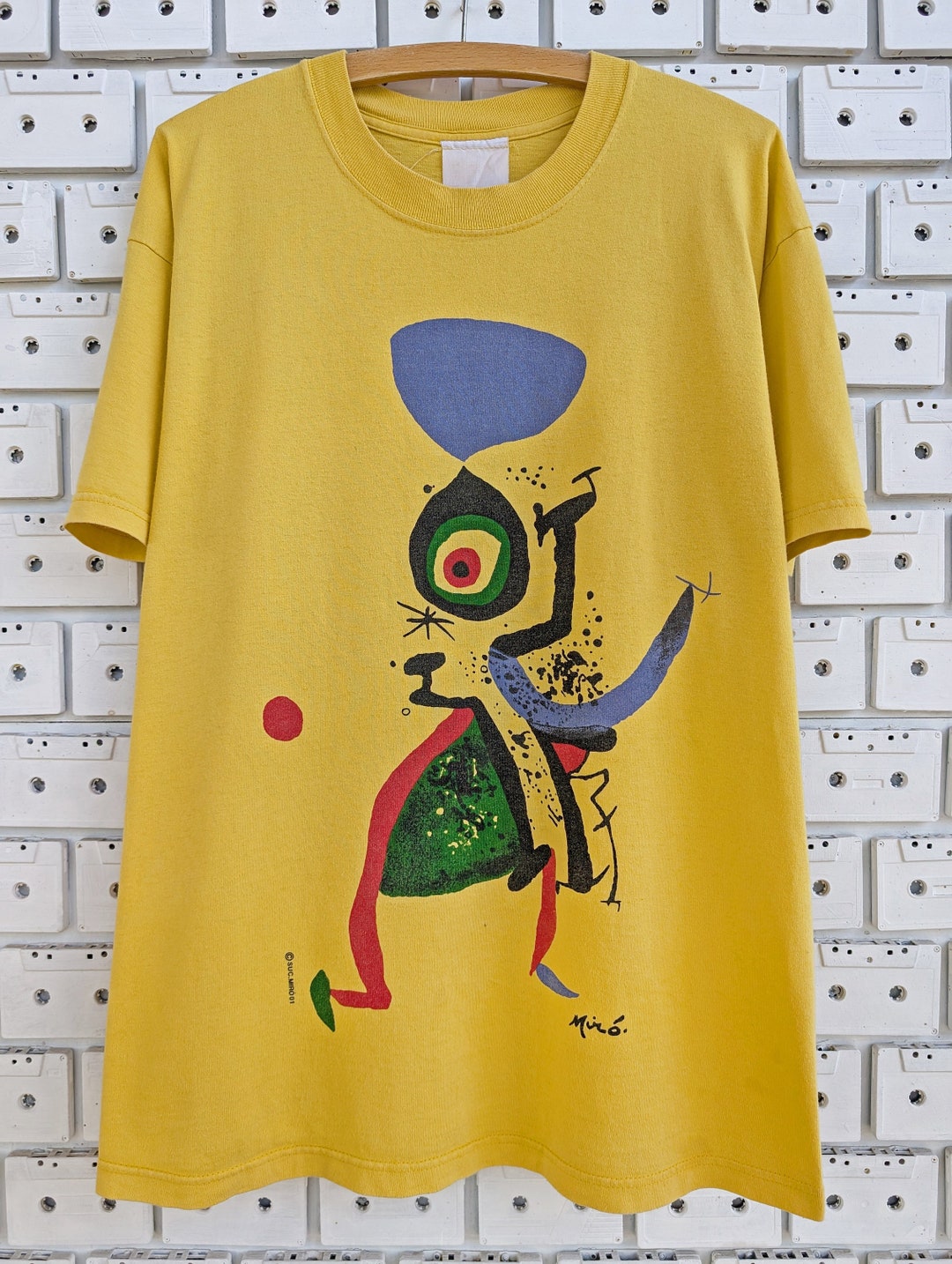 Vintage 2001 Joan Miro Artwork T-shirt Spanish Painter Surrealism Art ...