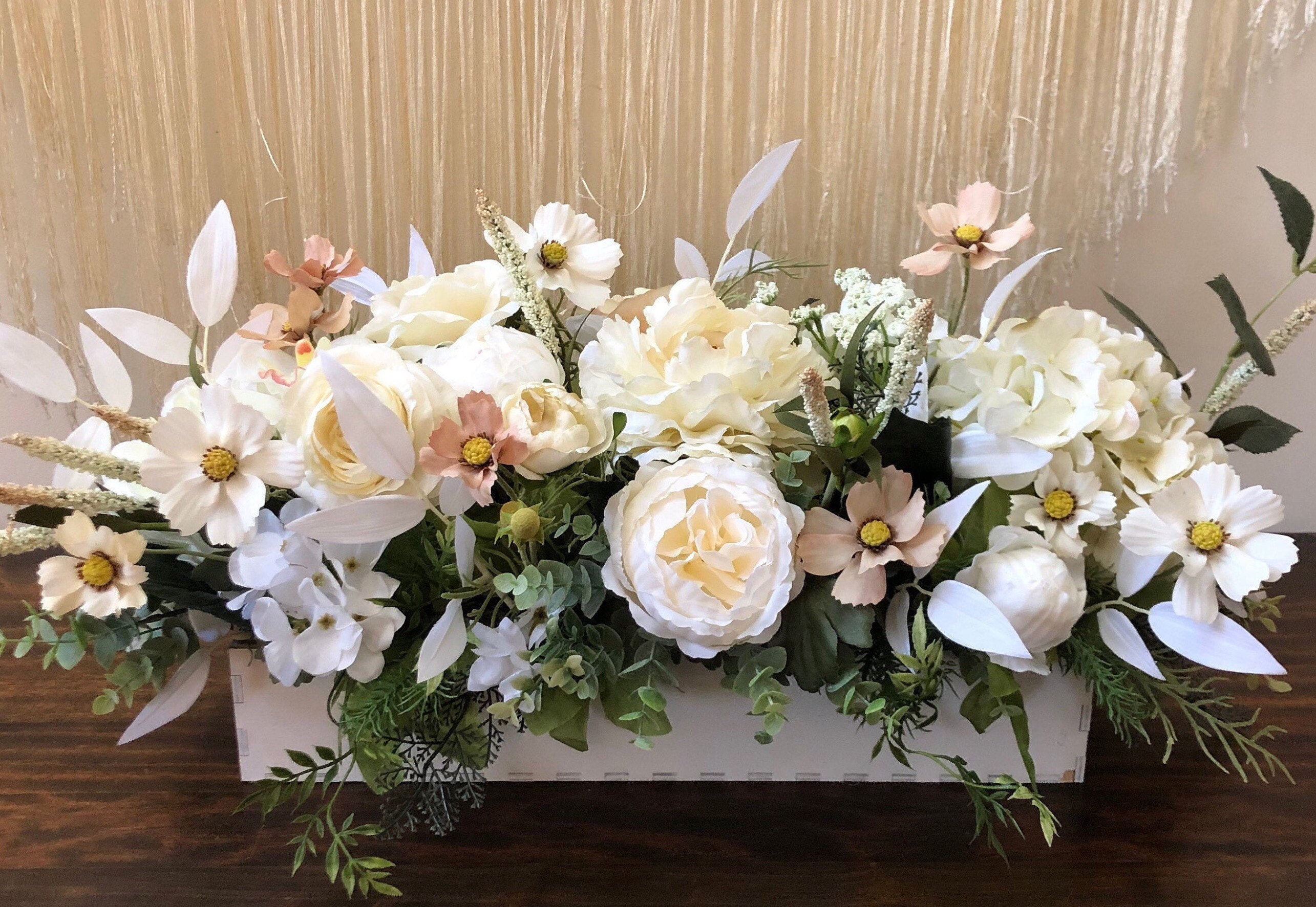 Neutral Wedding Flower Centerpieces