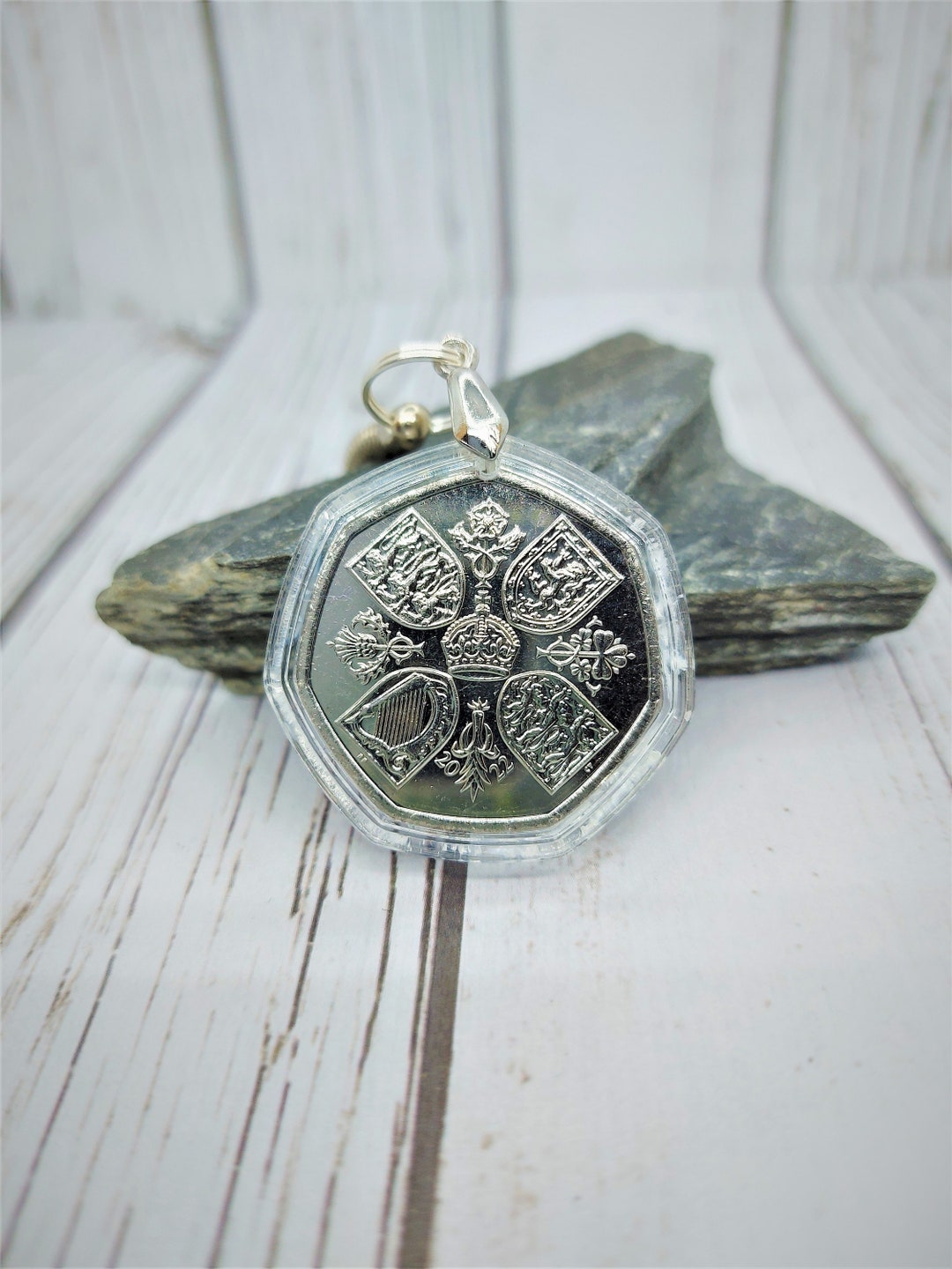 King Charles the 3rd 2022 50p UK Coin in A Capsule Key Ring on Card ...