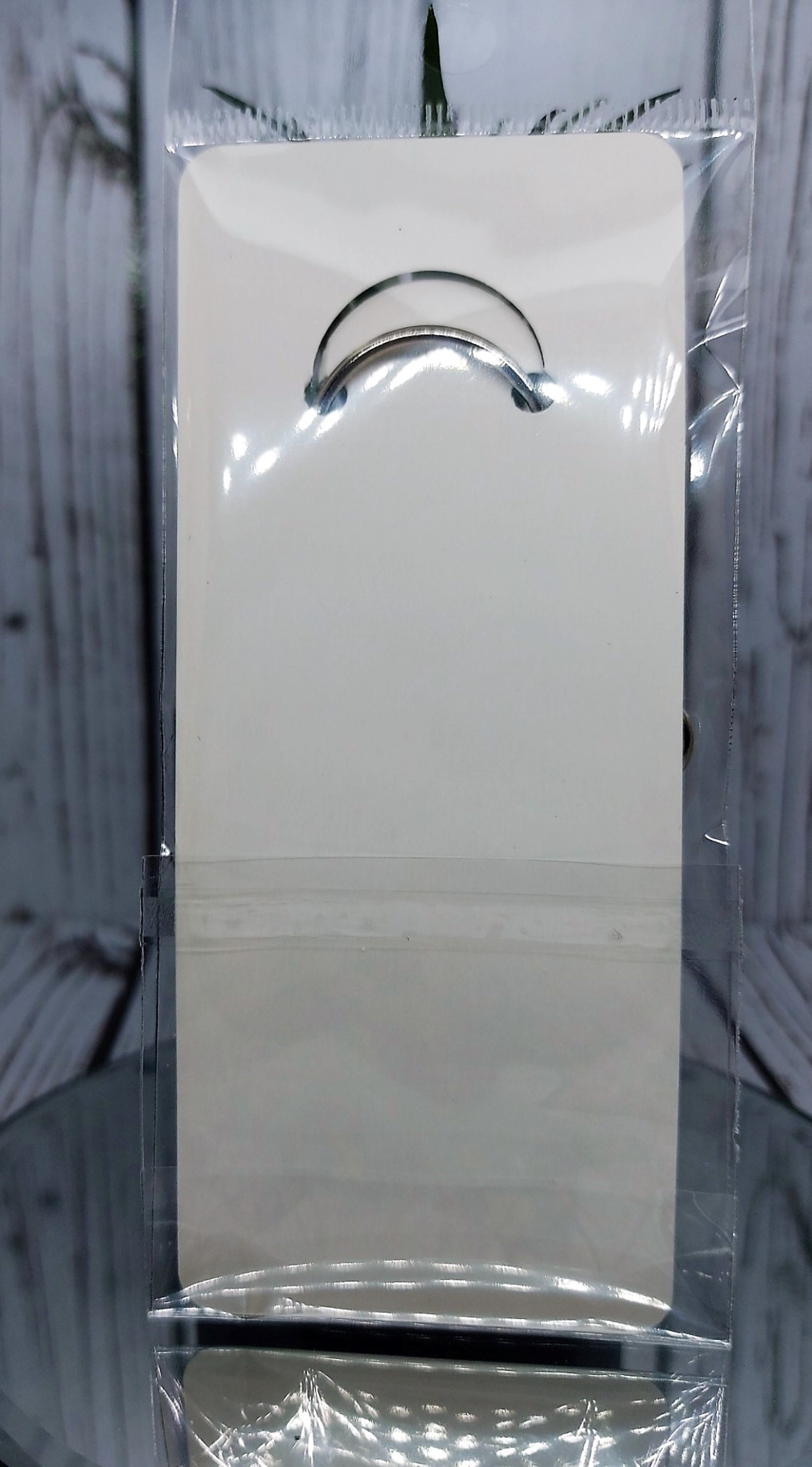 2016 Beatrix Potter Peter Rabbit 50p Coin in A Capsule Key Ring on Card ...