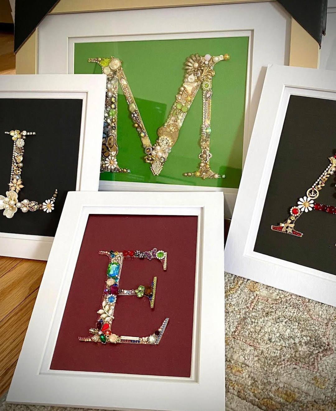 Custom Vintage Jewel Framed Letter - Etsy Canada