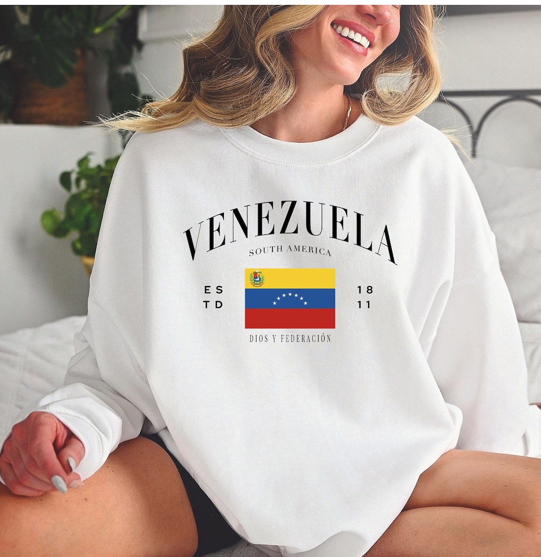 Venezuela Sweatshirt, Venezuela Flag Crewneck, South America Cozy ...