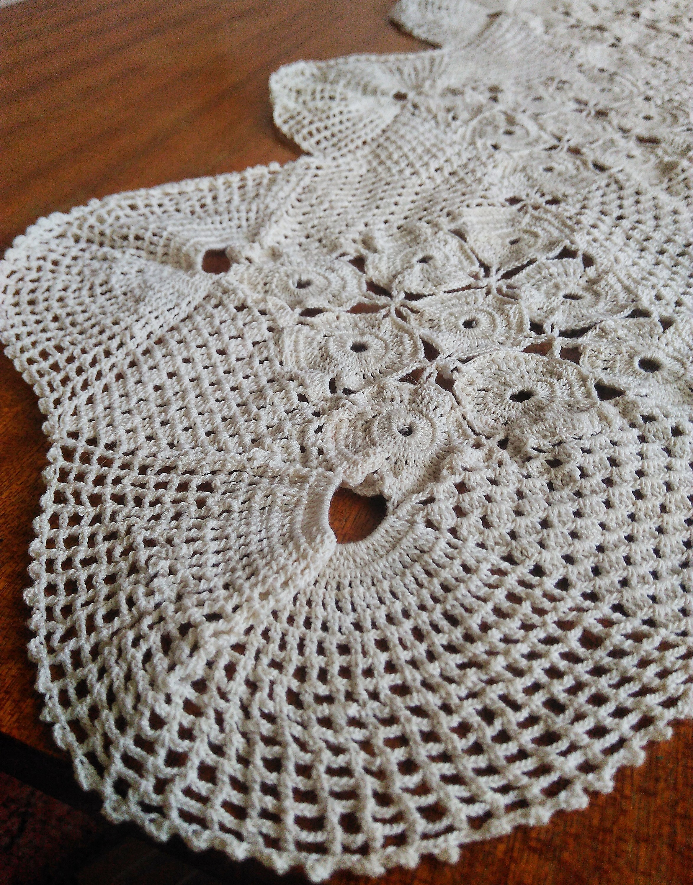White Knitted Tableclothhandmade Table Coverdoily Crochetvintage Cotton ...