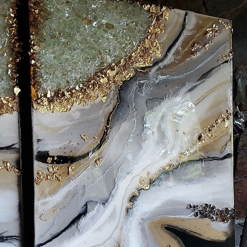 Resin Artwork/ Geode / Epoxy Art / Resin Geode / Quartz / - Etsy