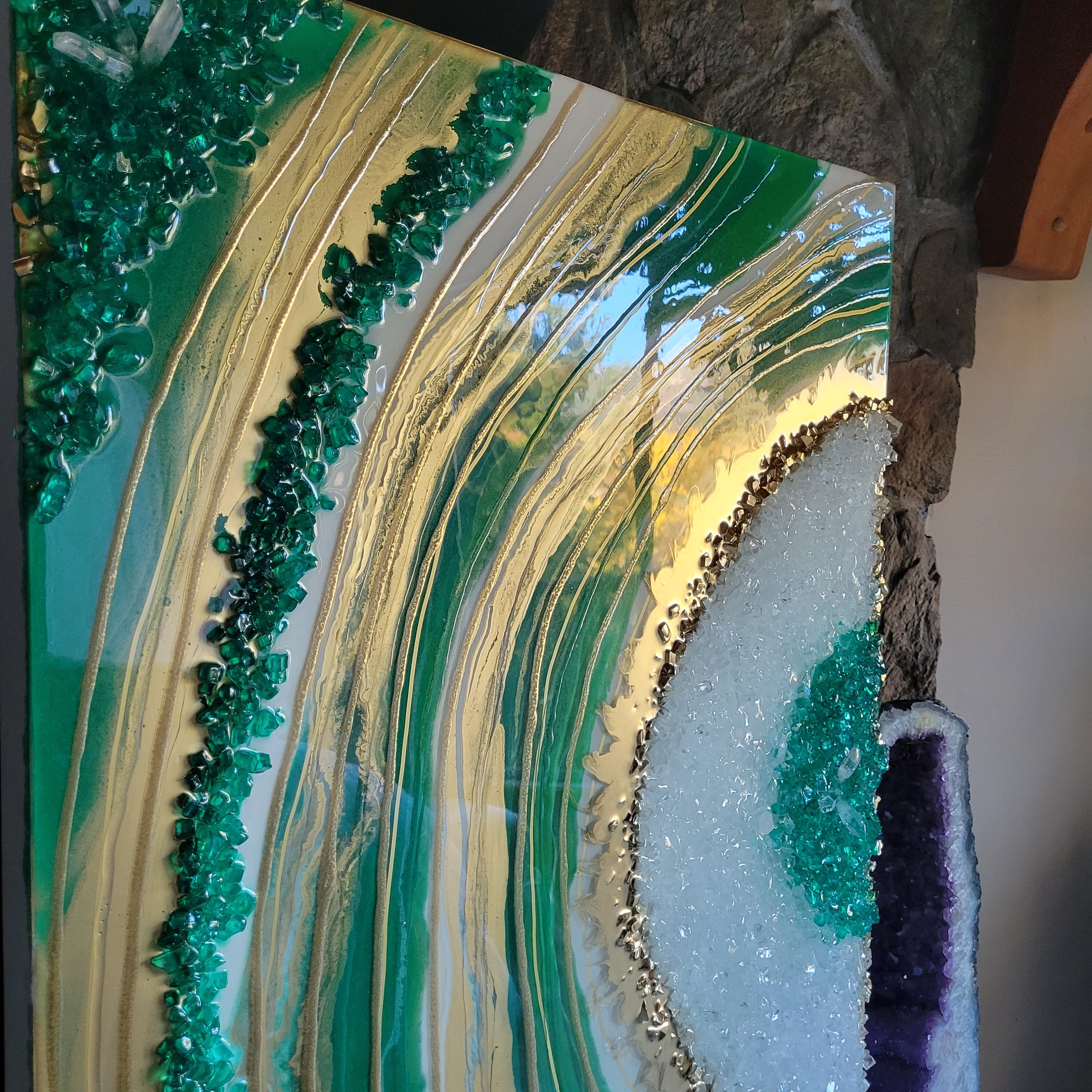 Emerald Green Geode Resin Wall Art: Gold Accent Modern Decor - Etsy