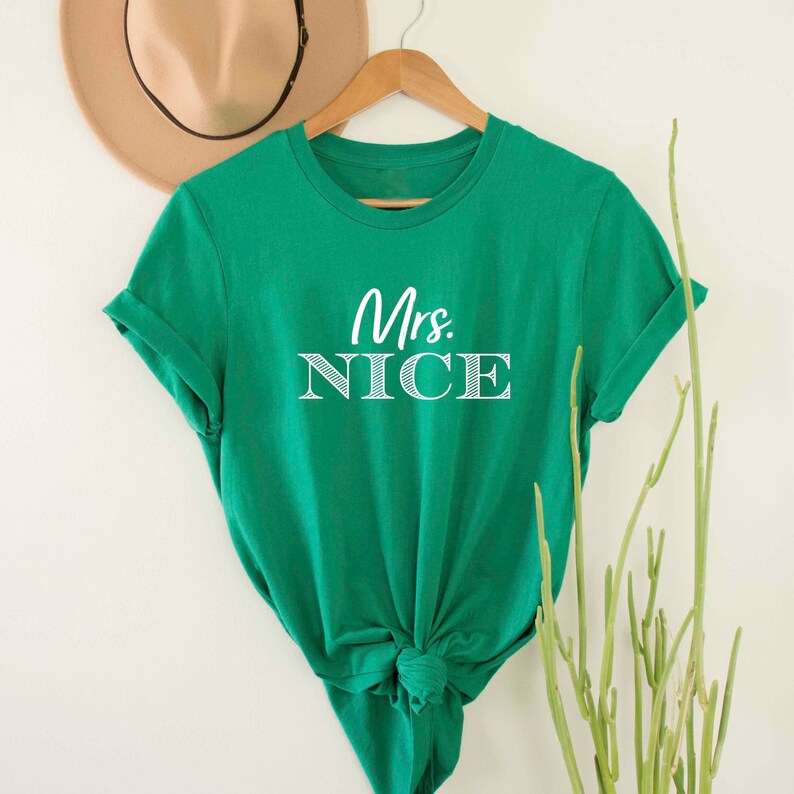 Mrs Naughty & Mrs Nice Funny Lesbian Couple Christmas Matching - Etsy