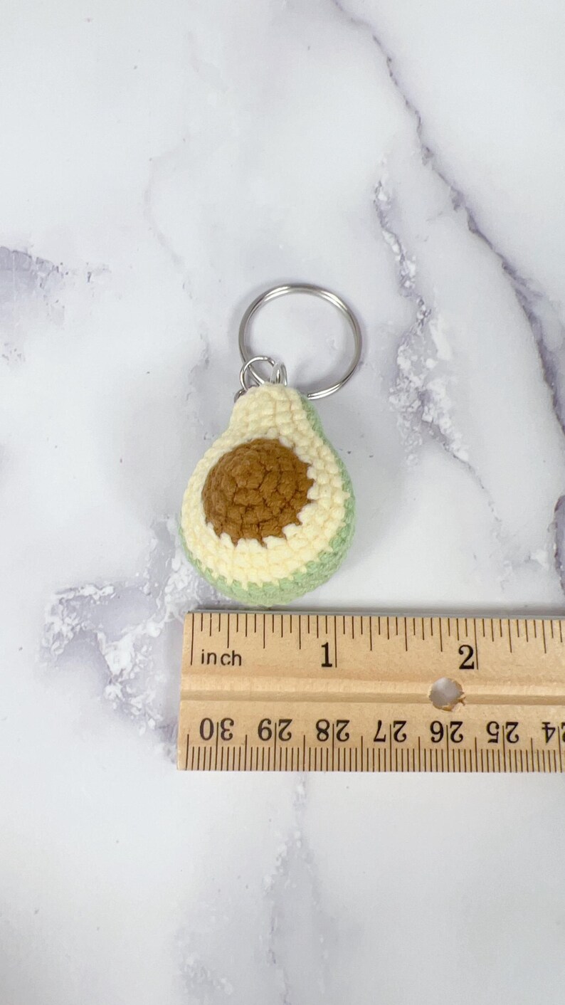 Crochet Small Avocado Keychain - Etsy