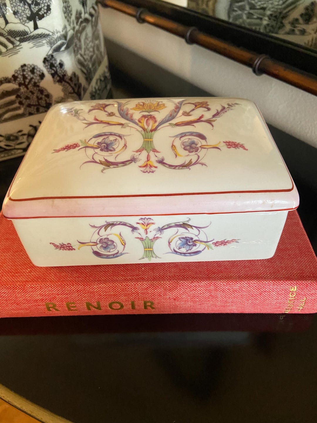 1950's Elizabeth Arden Powder Box - Etsy