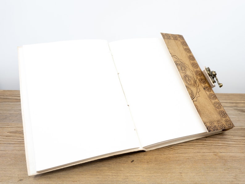 SEVEN CHAKRA Leather JOURNAL 5x7 Journal With Latch - Etsy