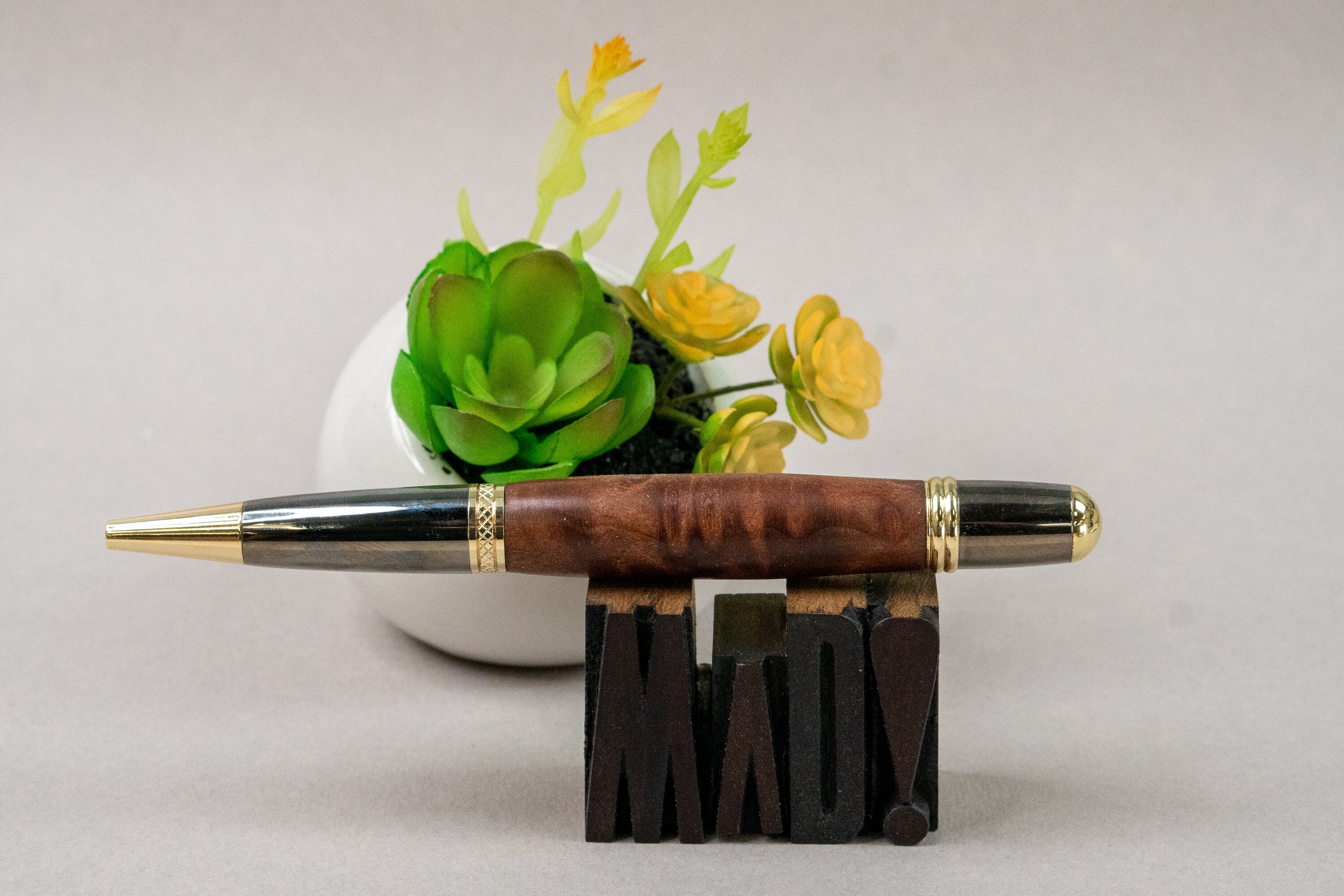 Black Titanium/gold Manhattan Pen With Redwood Burl Handle - Etsy