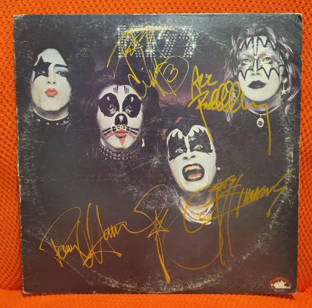 Kiss Signed Lp Self Titled Debut, 4 Members, Original, Vintage, Great ...