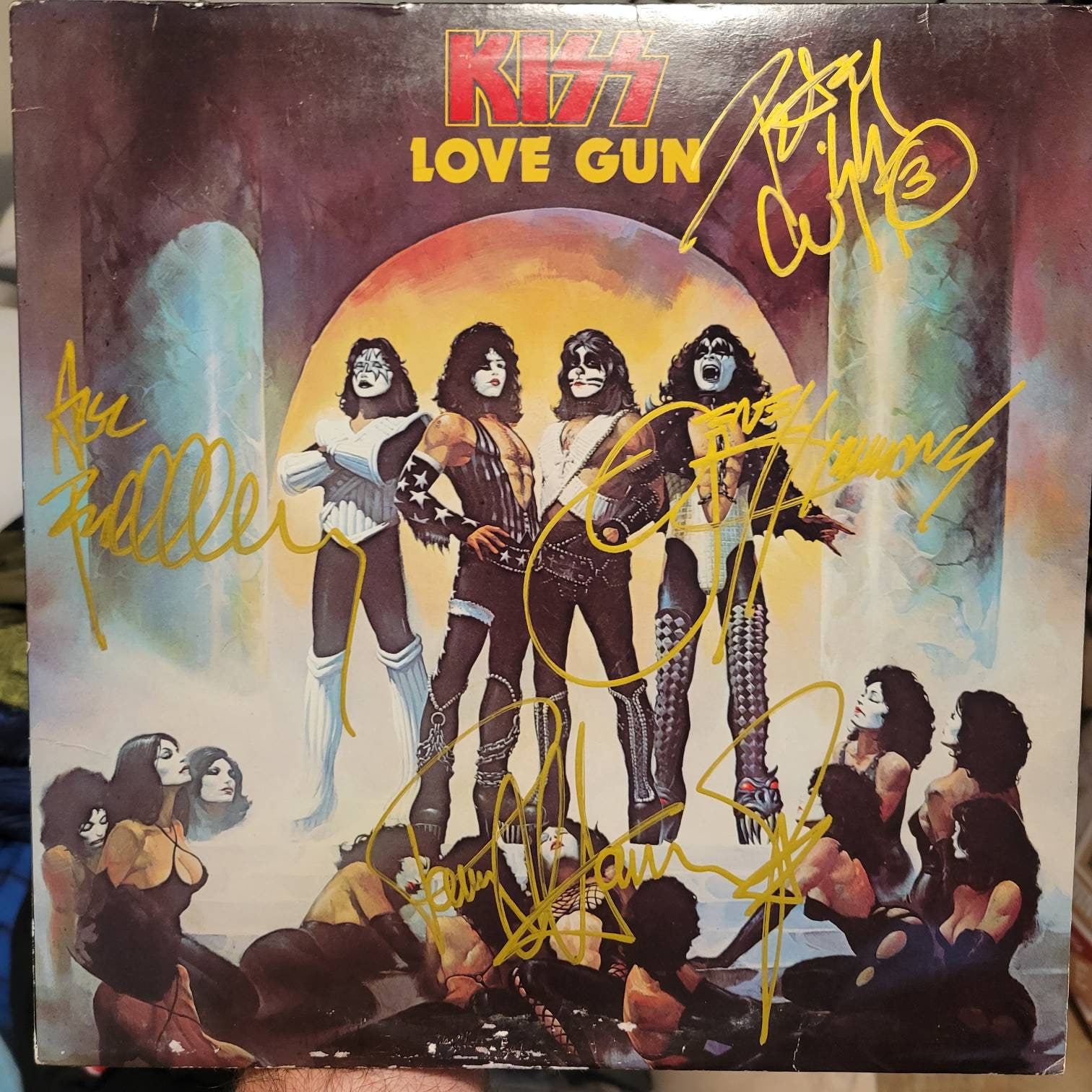 Kiss Love Gun Album Cover