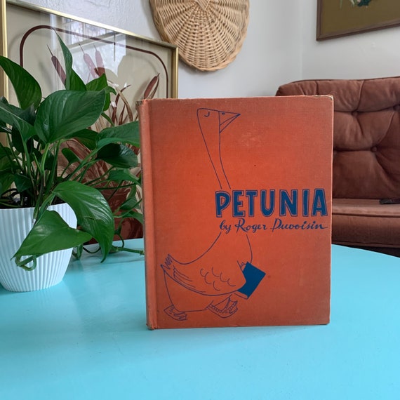 Petunia Written and Illustrated by Roger Duvoisin Stated First - Etsy