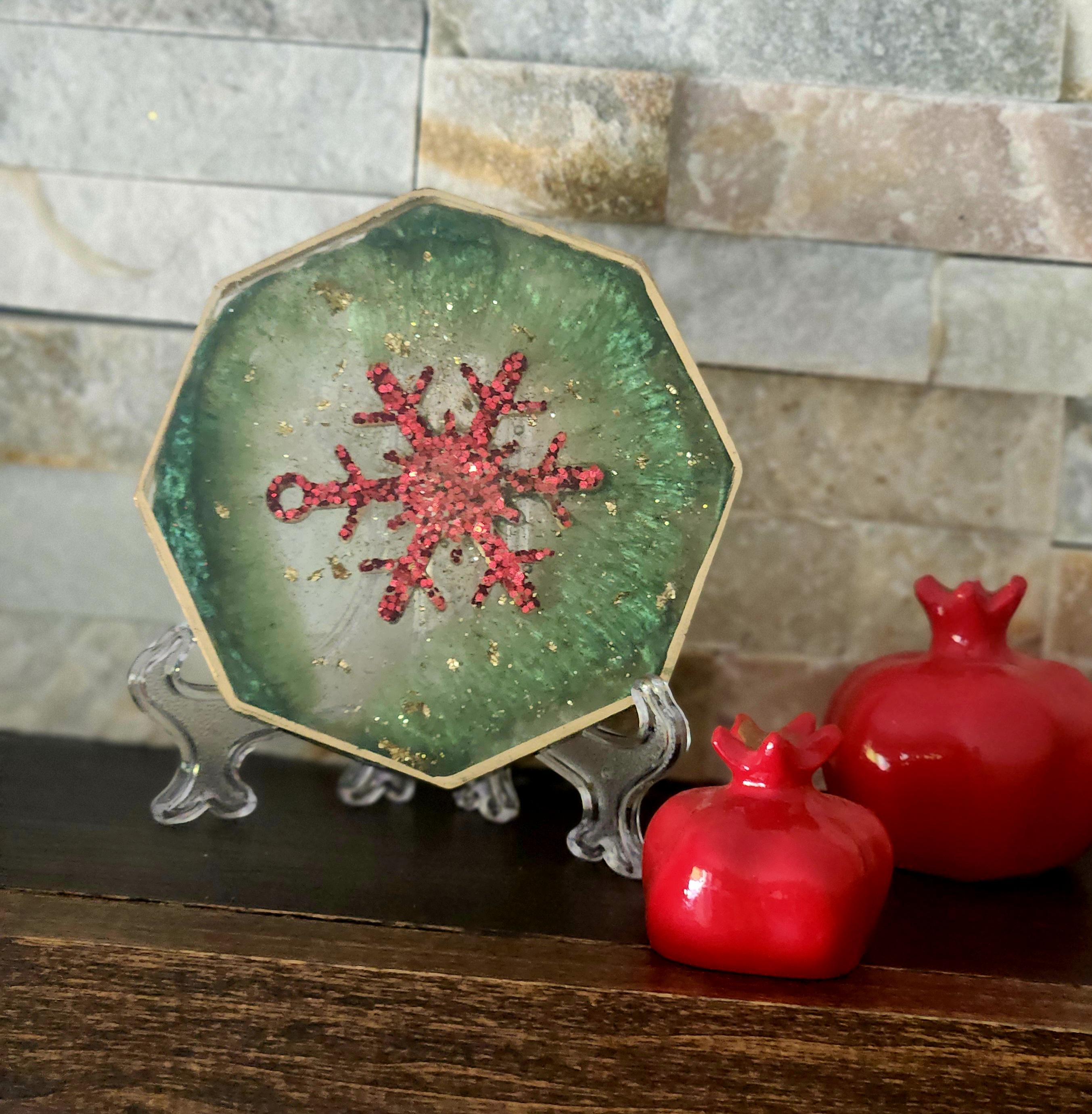 Christmas Resin Coaster Set of 4, Handmade Holiday Coasters, Seasonal ...