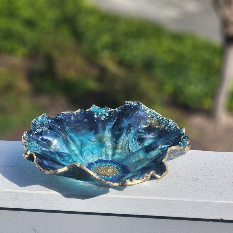 Unique Blue Resin Bowl With Crashed Glass, Handmade Evil Eye Serving ...
