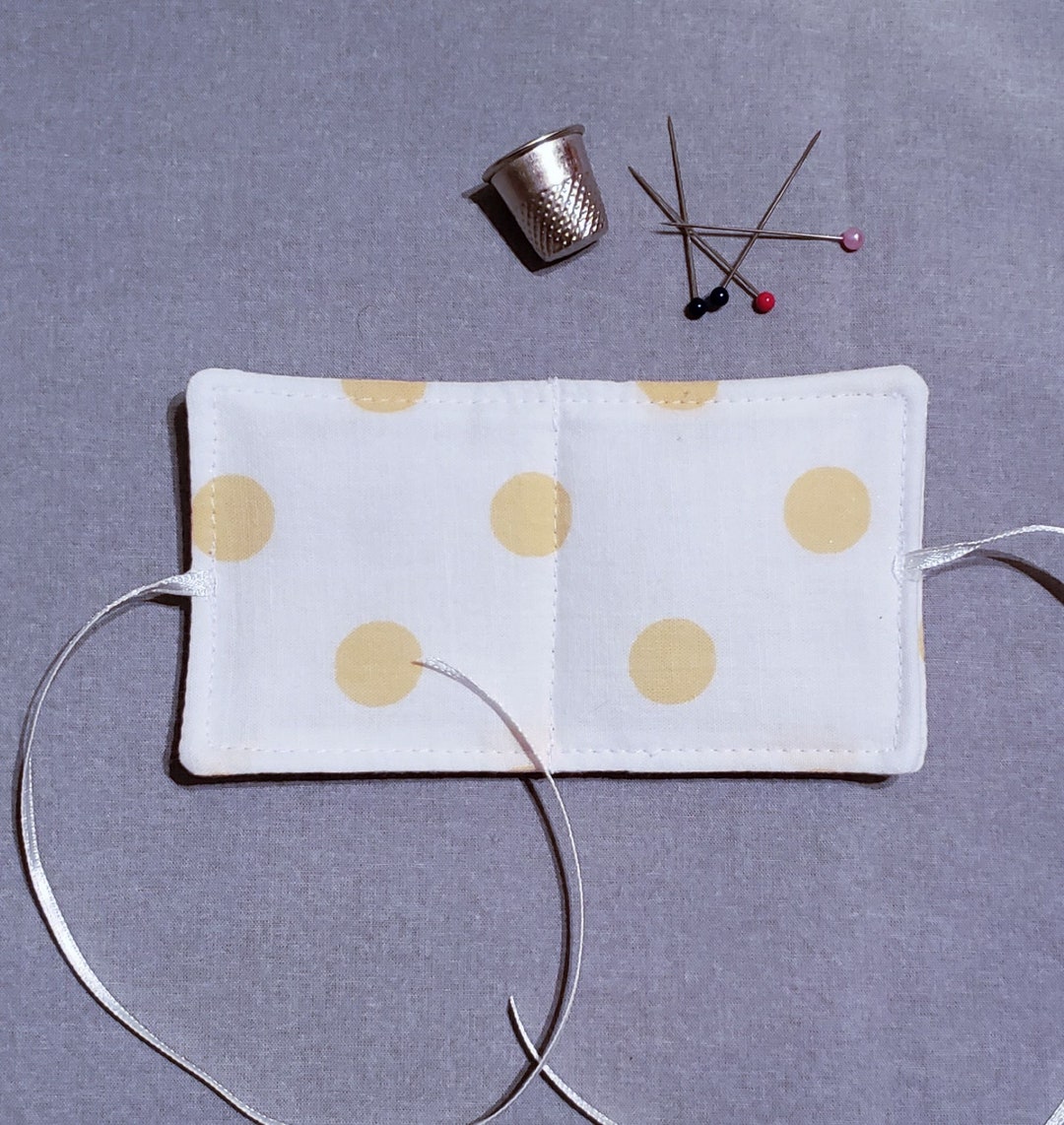 Needle Book With Pocket Peach Polka Dot Needle Holder White Pocket ...