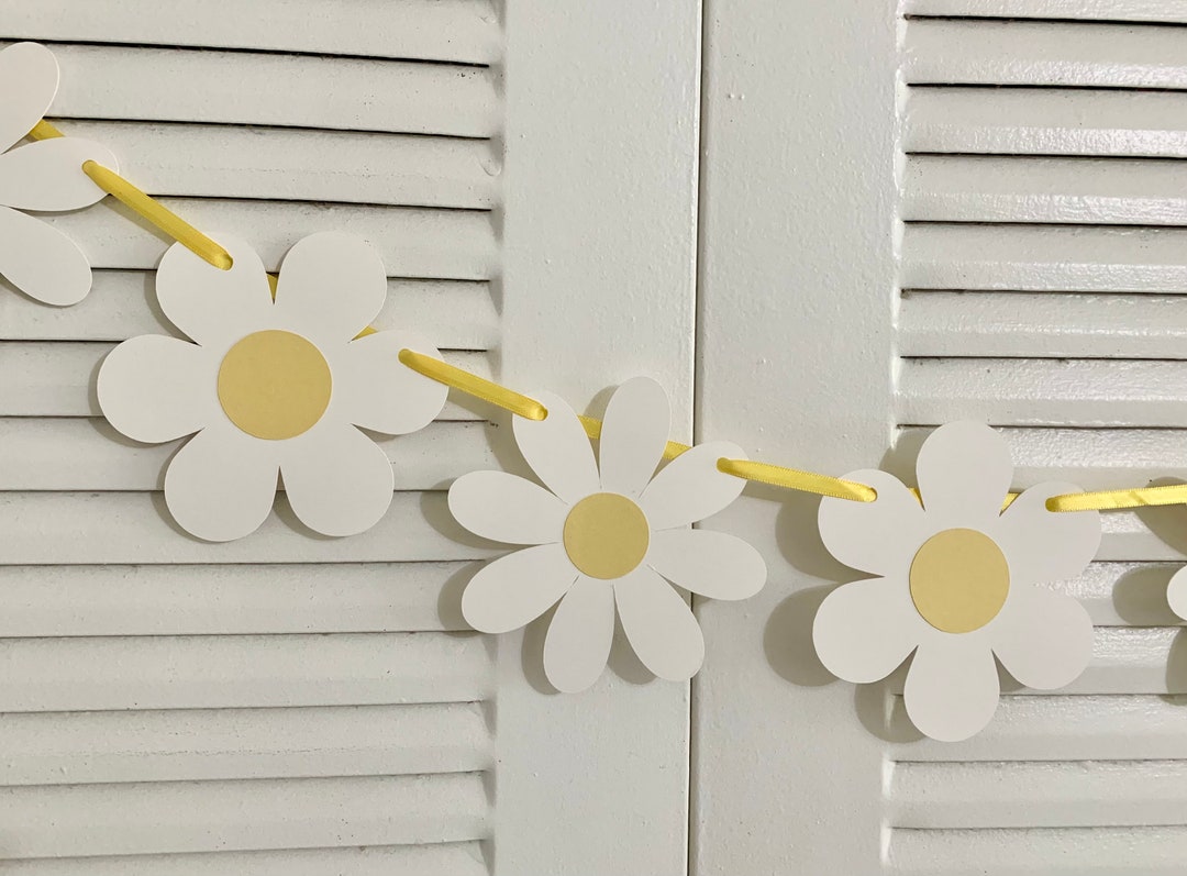 Daisy Garland/daisy Banner/daisy Party Decorations/two Groovy Banner ...