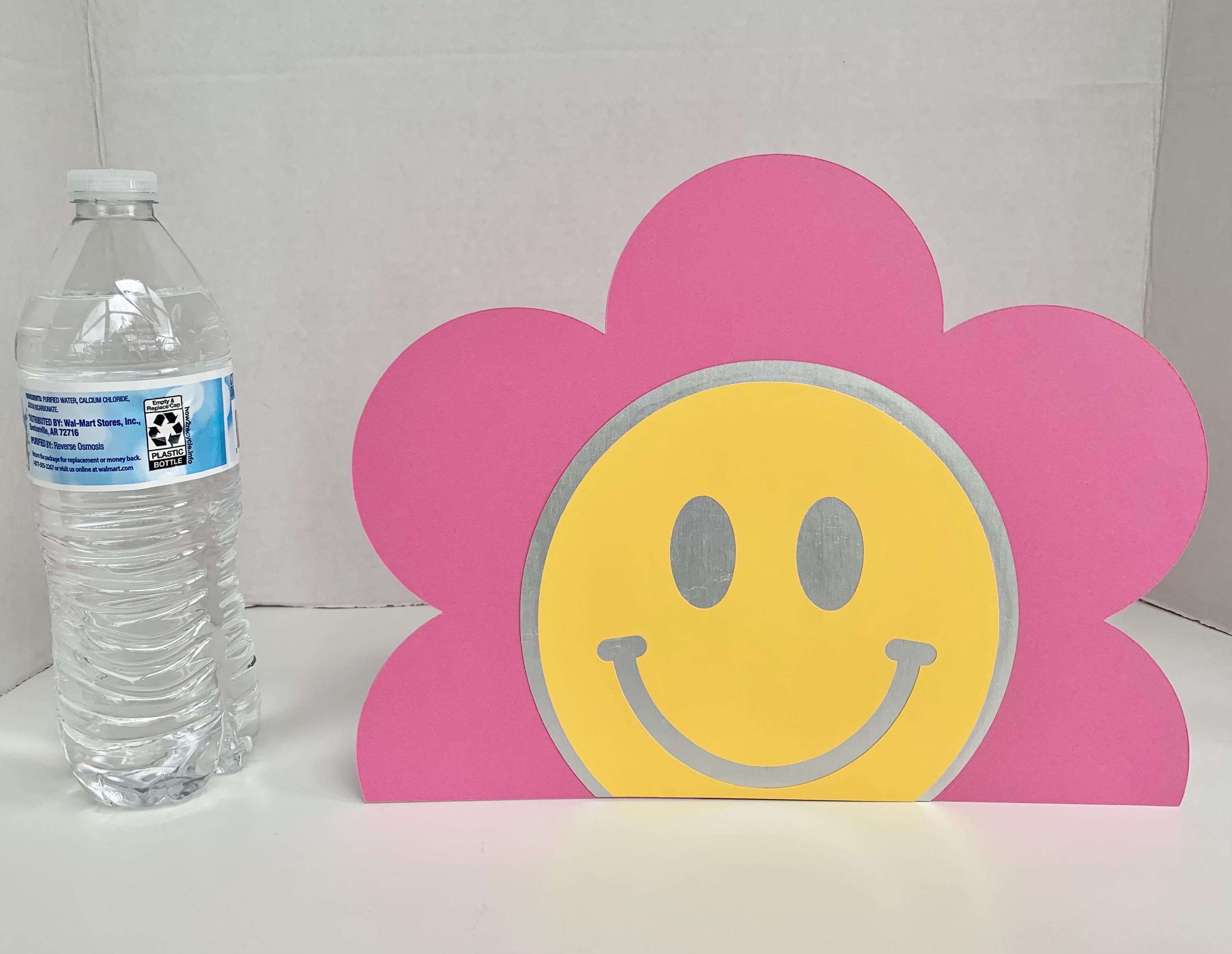 Happy Face Flower Table Decoration/ Groovy Table Decoration/ Preppy ...