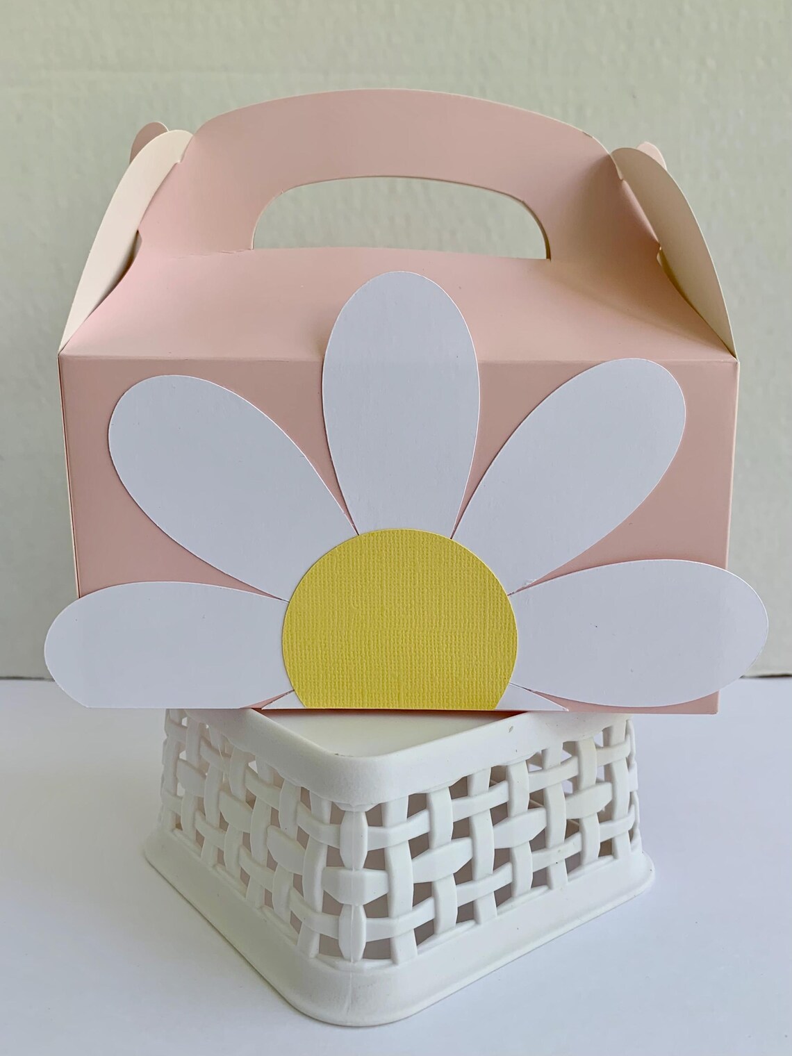 6 Half Daisy Favor Boxes/ Daisy Groovy Party Bags/ Groovy Shower Favor ...