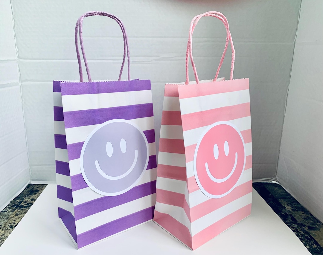 Happy Face Party Bags (6-12)/ Happy Face Treat Bags/ Happy Faces Favors ...