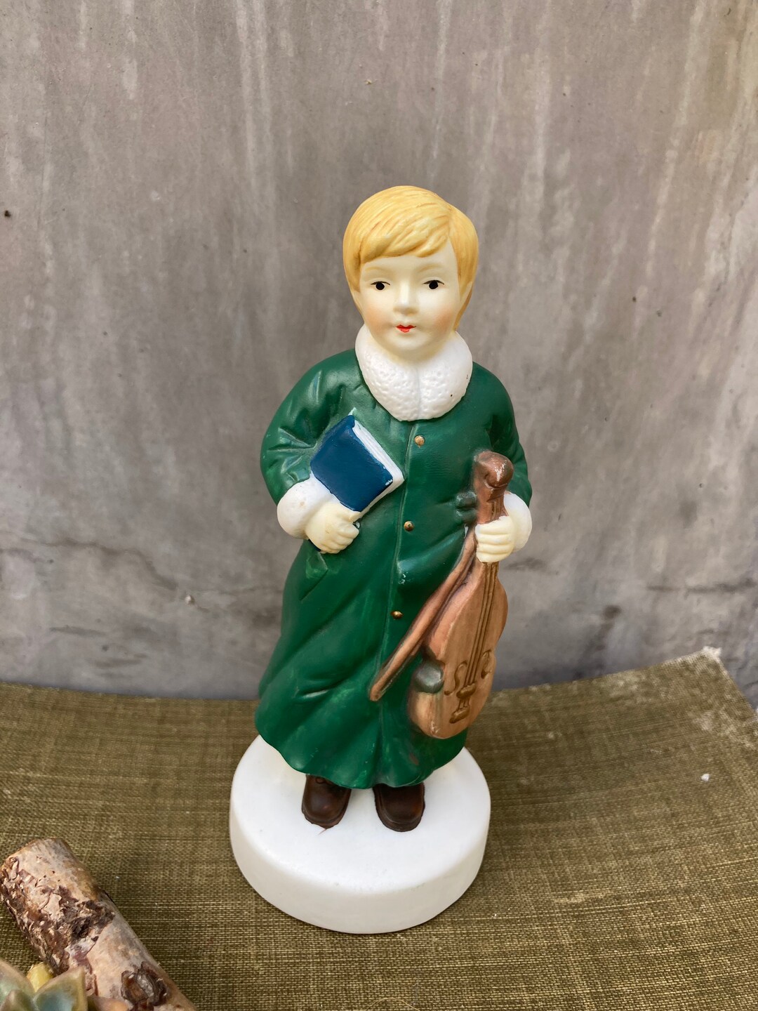 Vintage Caroler With Violin Figurine - Etsy