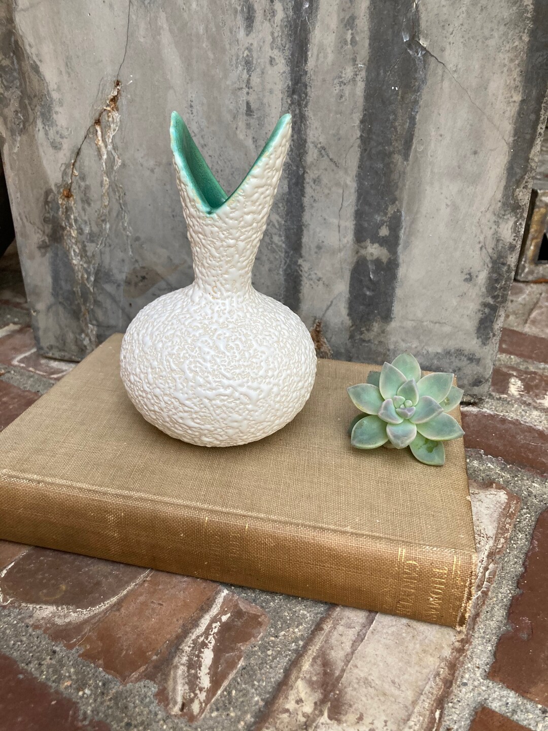 Vintage Mid Century White Textured Bud Vase: Greenish Blue Interior - Etsy