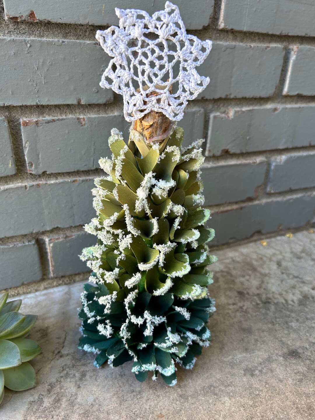Adorable Flocked Wood Christmas Tree - Etsy