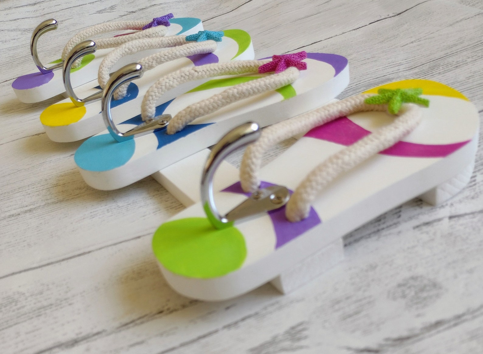 1960's Inspired Retro Design Flip Flops With Star Fish Towel / Coat ...