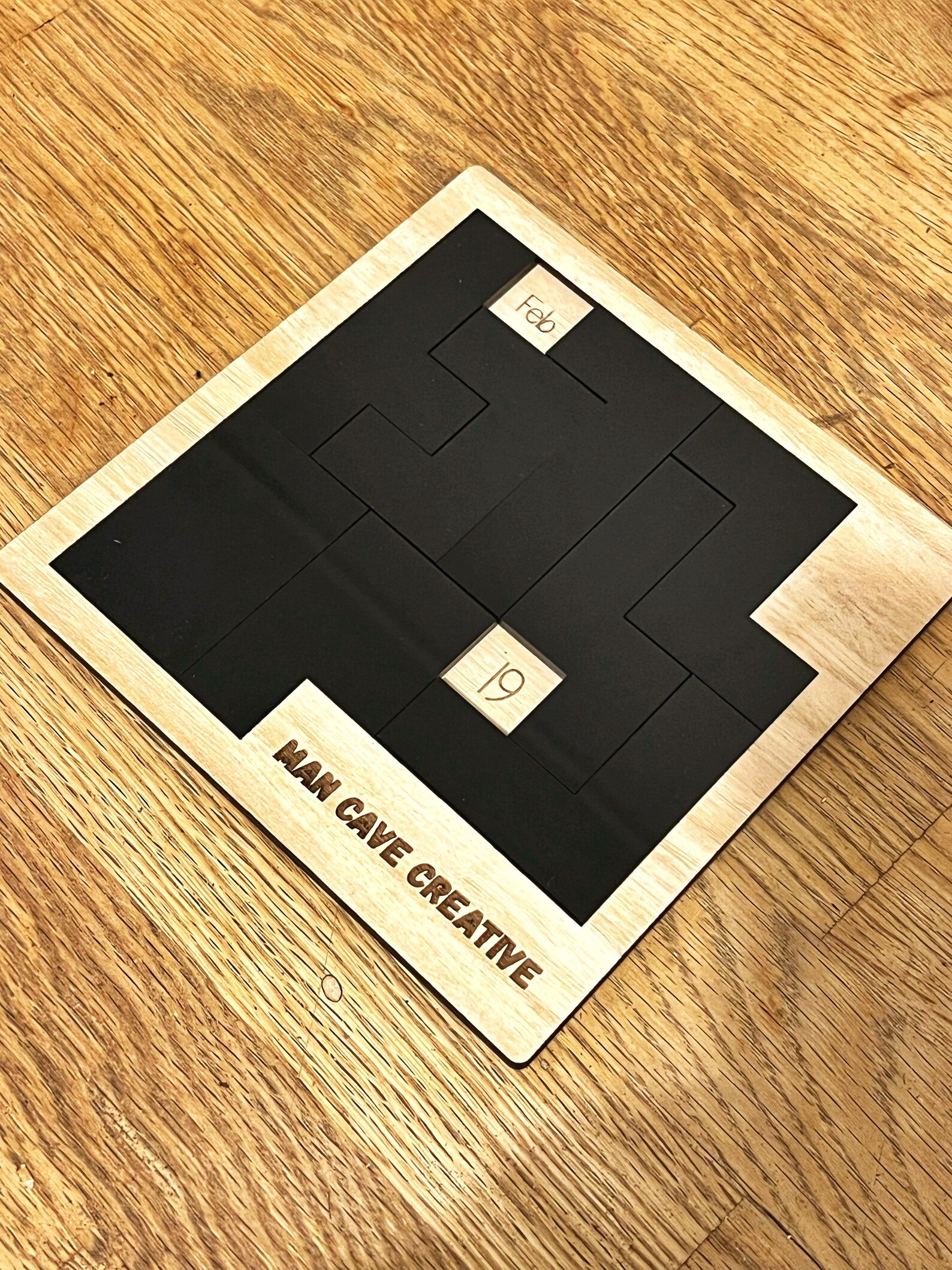 DAILY CALENDAR PUZZLE : the Original Wooden Challenge - Brain Training ...