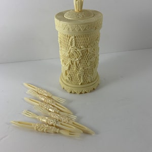 Vintage Faux Ivory Toothpick Holder Flower Plastic Appetizer Miniature ...