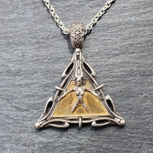 Magic Triangle Ring - Etsy