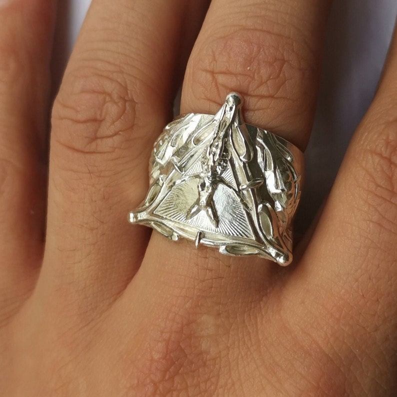Magic Triangle Ring - Etsy