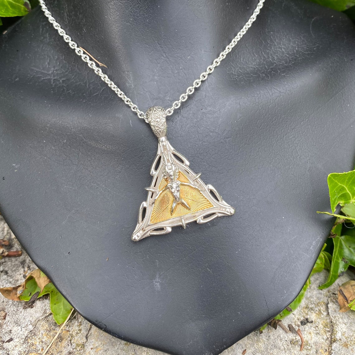 Magic Triangle Ring - Etsy