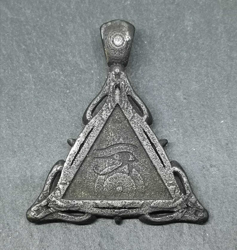 Magic_triangle.37.00 X 7.00 X 42 Mm Steel Polished Gold Plated - Etsy
