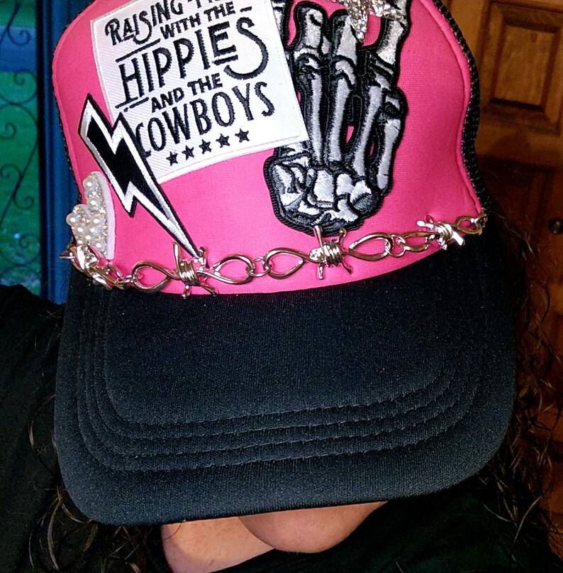 Trucker Hat Bar Start up Kit, Hat Patches, Pins, Chains, Patch Bar ...