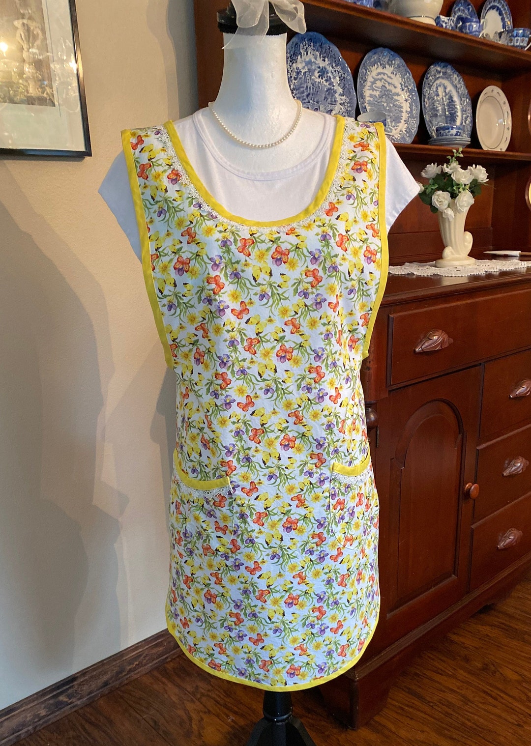 Vintage 1940's Apron, New Apron, Retro Full Coverage Apron, Original Sewing Pattern, Yellow ...