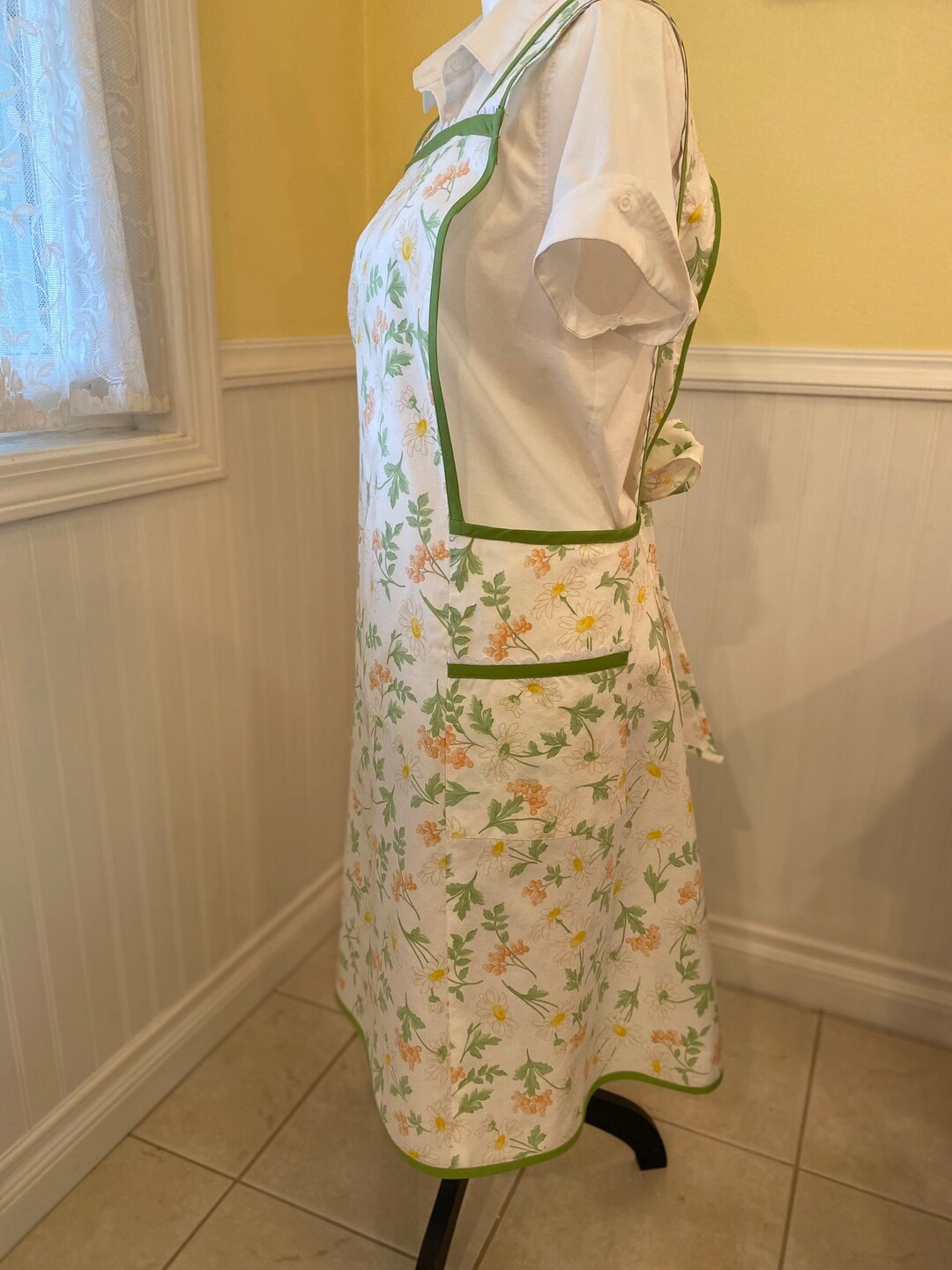 Vintage Apron, Retro Apron, Full Coverage Apron, Yellow and Green ...