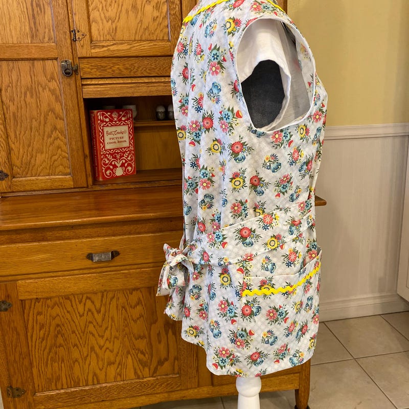 Button Front Smock Apron - Etsy