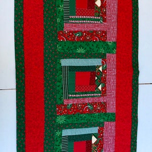 HAND QUILTED Log Cabin Christmas Table Runner, Classic Country ...