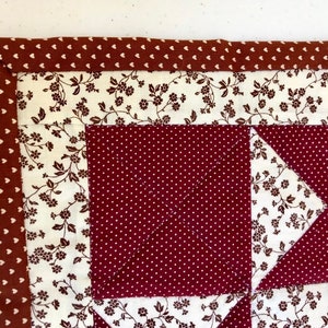 Hand Quilted Vintage Calico Table Runner, Centerpiece Mat, Retro ...