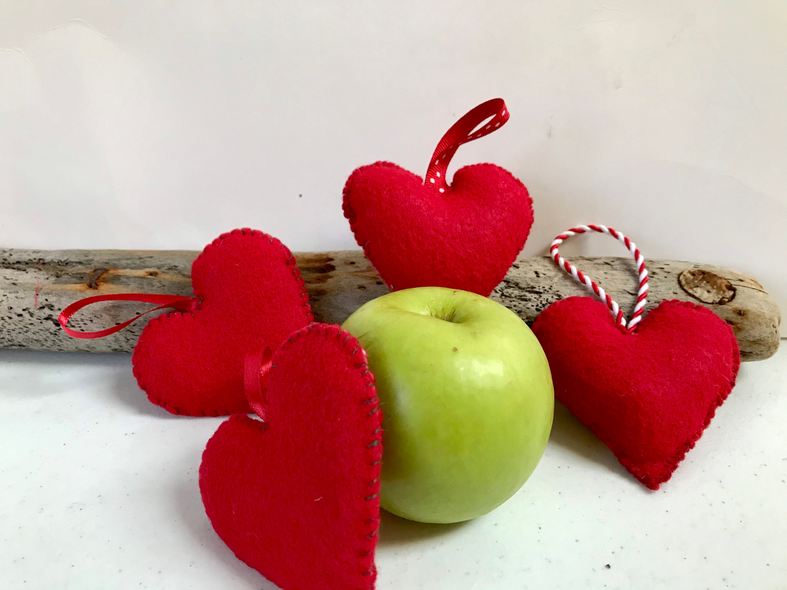 Red, Red Hearts! Perfect Expression of Love in Any Season! Beautiful ...