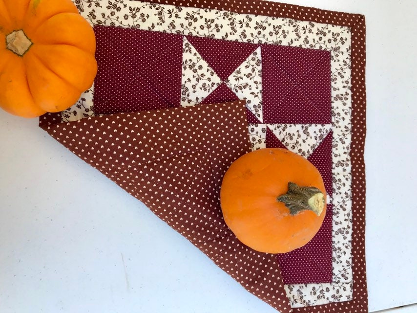 Hand Quilted Vintage Calico Table Runner Centerpiece Mat - Etsy
