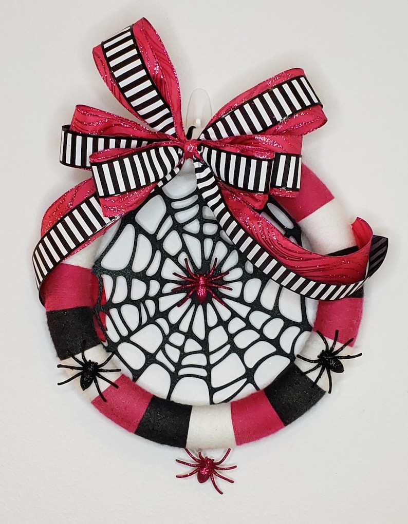 Spider Web Wreath Door Hanger Wall Hanging Decor Dorm - Etsy