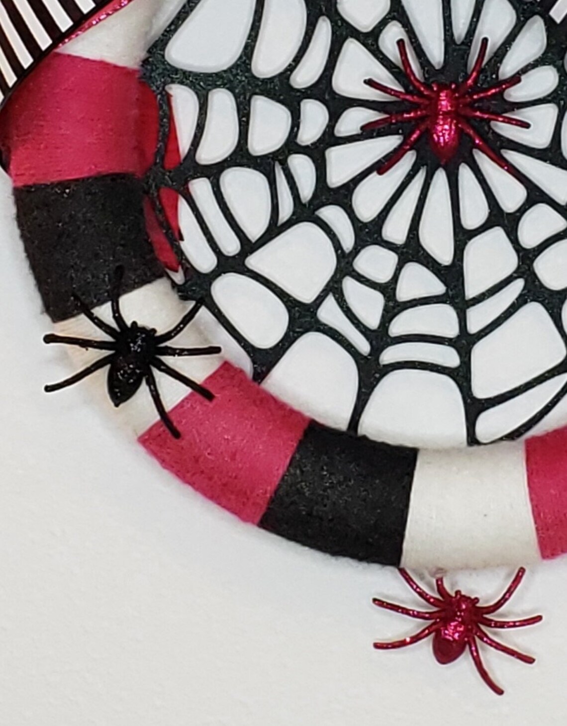 Spider Web Wreath Door Hanger Wall Hanging Decor Dorm - Etsy