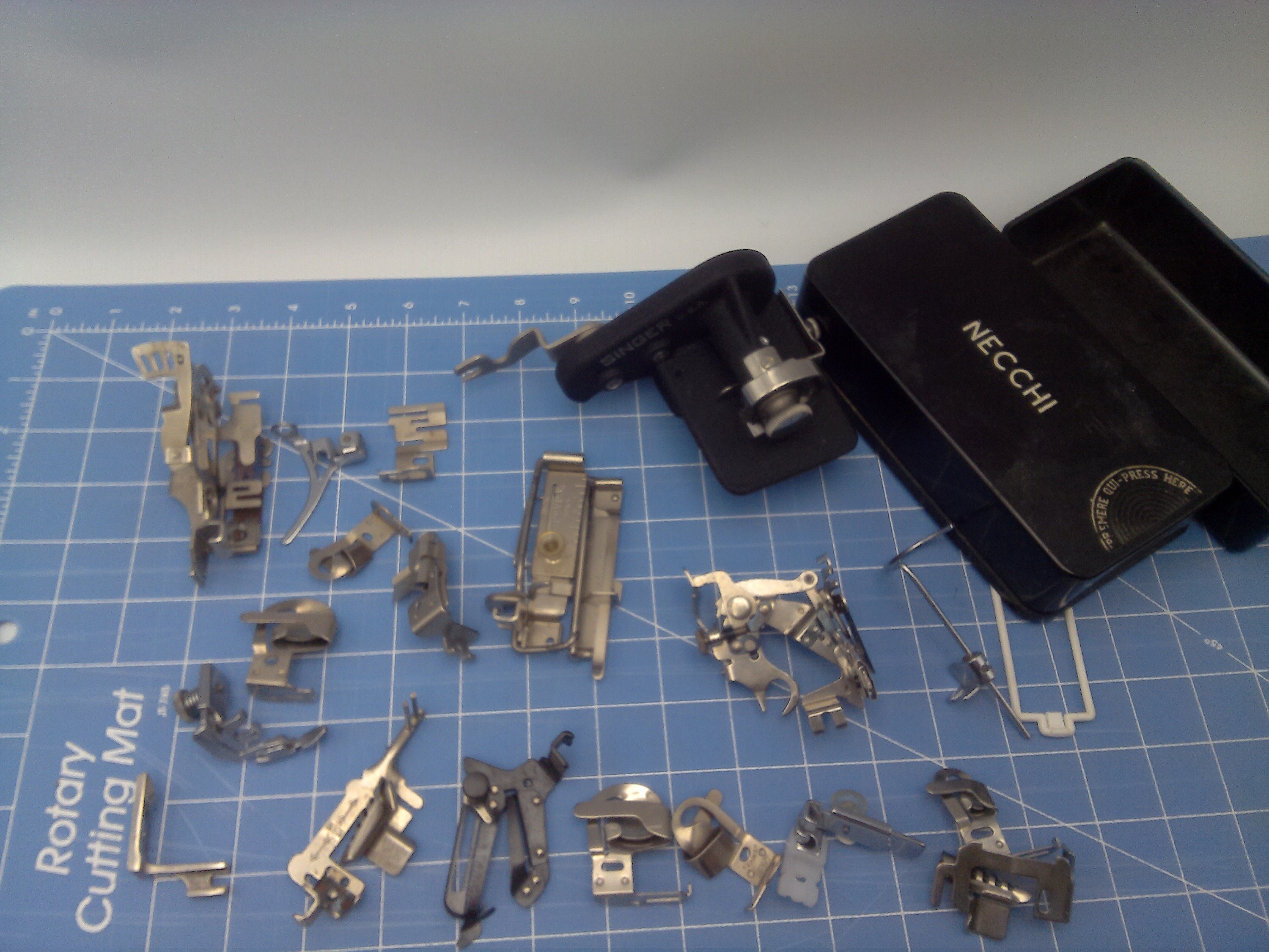 Singer Pinking Sewing Machine Parts Simanco 121111 and Other Greist ...