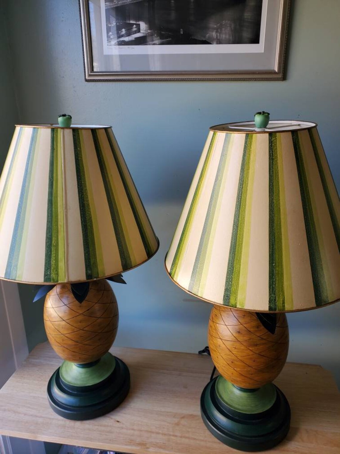 Pair of Warren Kimble Pineapple Table Lamps With Metal Shade Country ...
