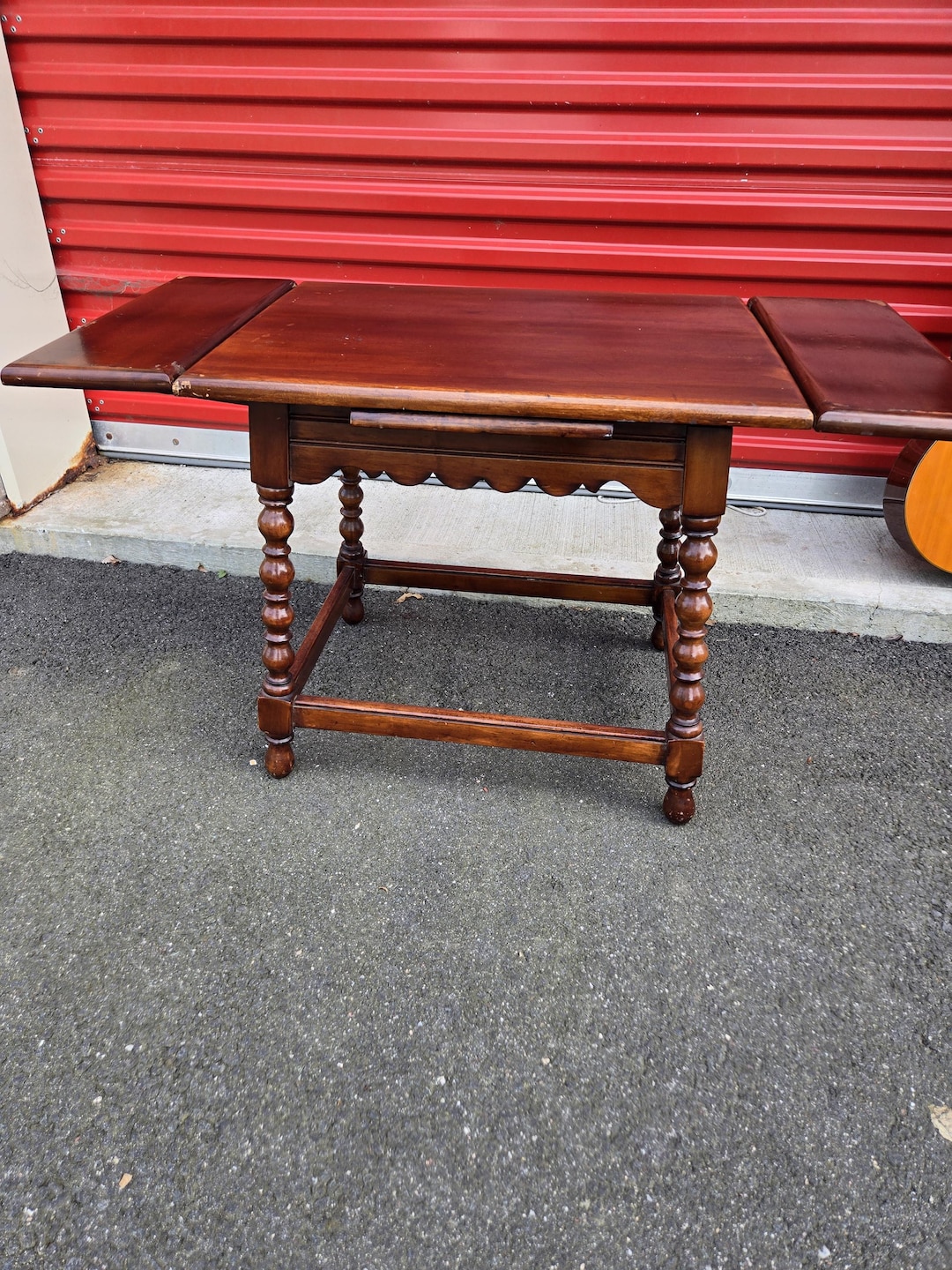 Antique Expanding Leaf Tavern Tap Table Turn Legs Top Expanding Top 37 ...