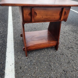 Vintage Pre War Cushman Colonial Creations Maple End Table Console ...