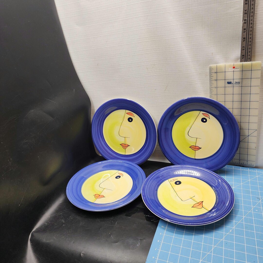 11 Inch Vintage Sur La Table Painted Face Dinner Plates - a Set of 4 ...